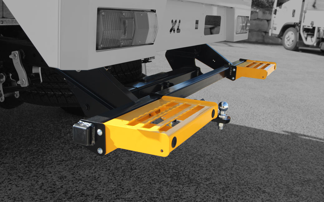 Smart Bar Rear Steps with Towbar Integration - XL Service Bodies
